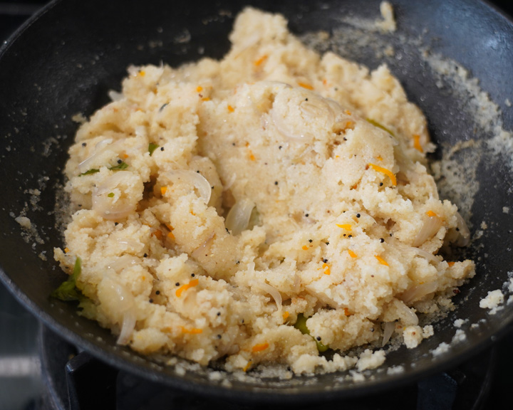 Rava Upma Recipe | How to make Rava Upma - Raks Kitchen